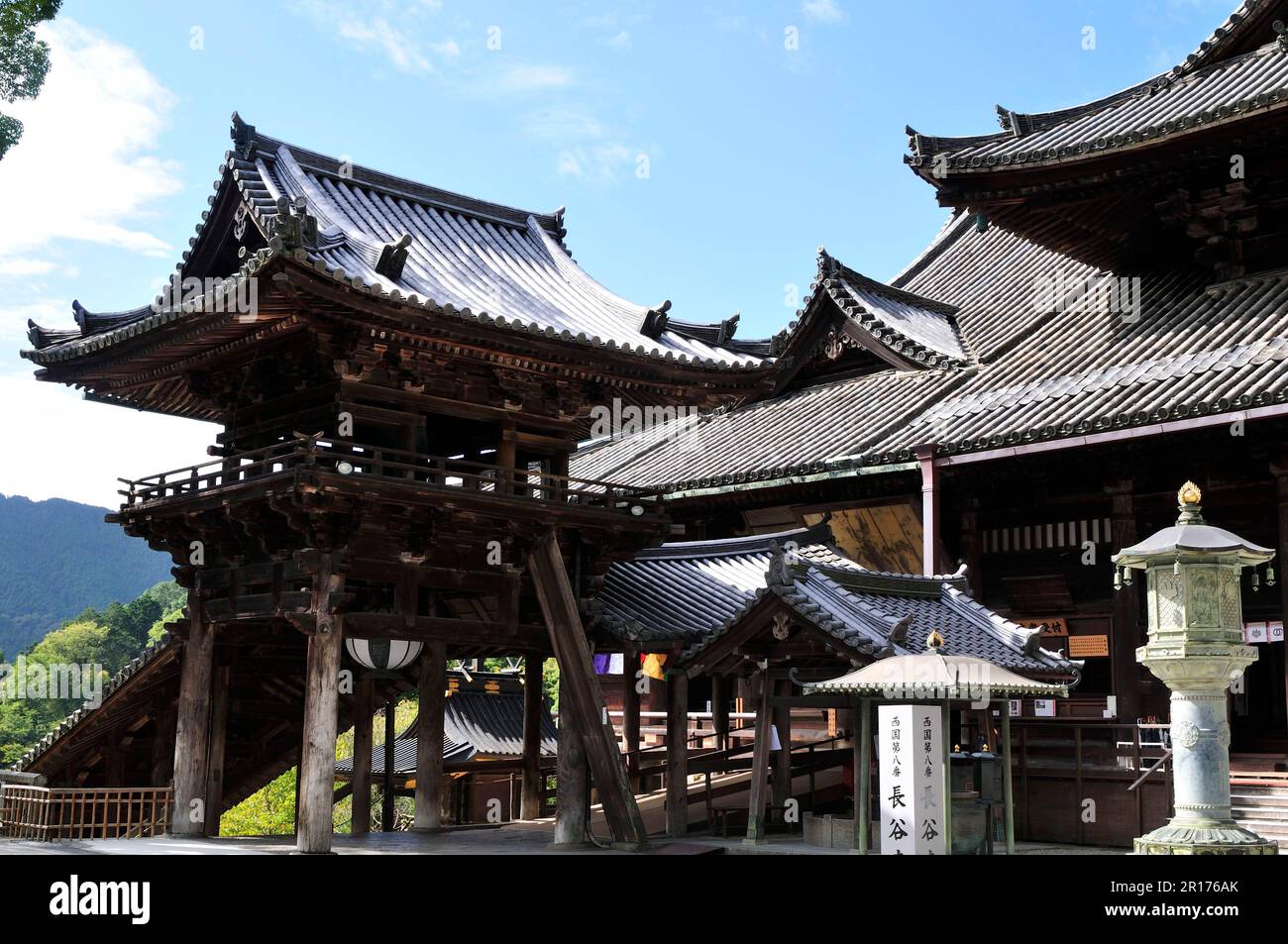 Main hall of Grand head temple Hase in fall, Nara Stock Photo - Alamy