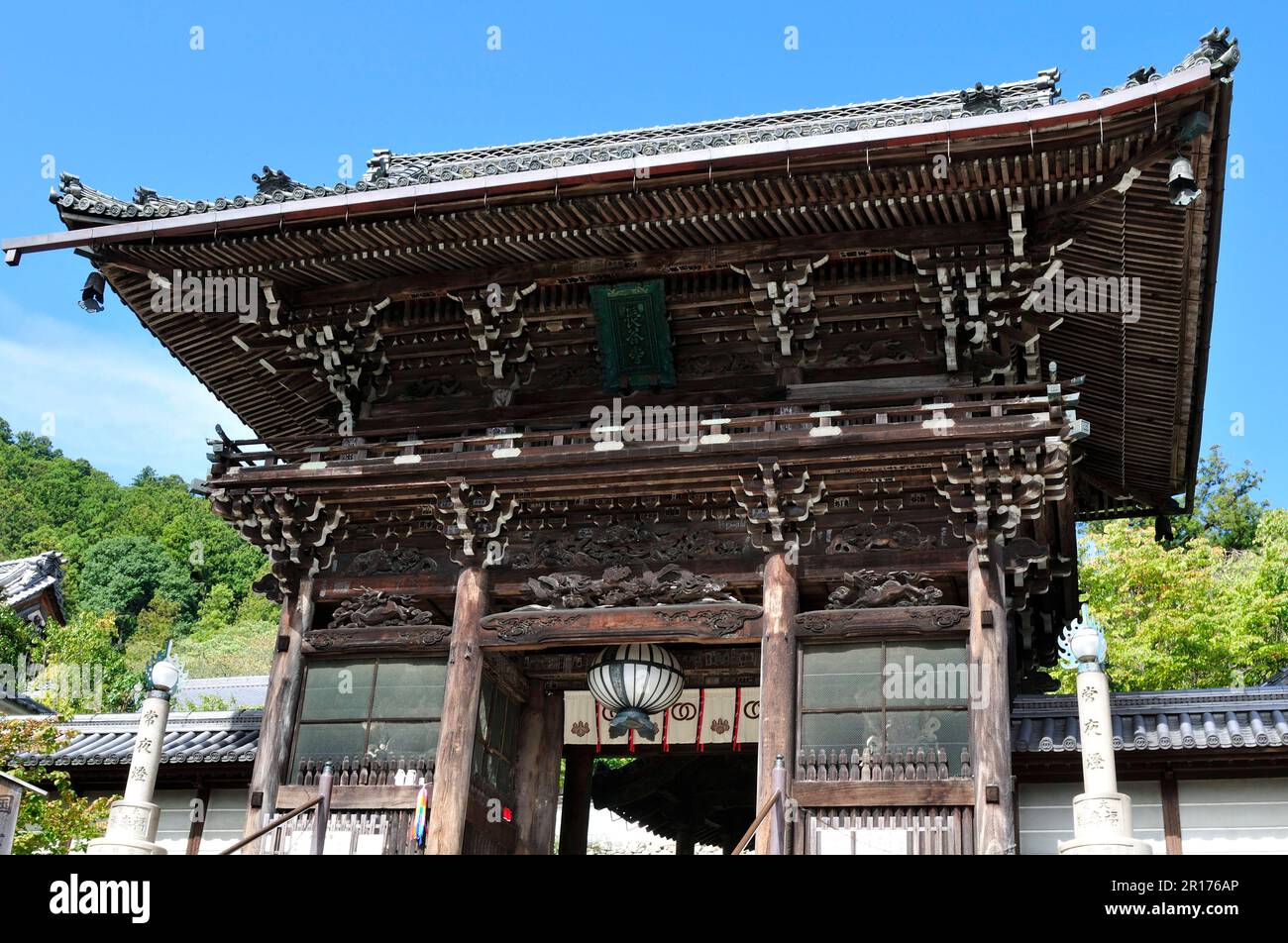 Grand head temple Hase Deva gate in fall, Nara Stock Photo - Alamy