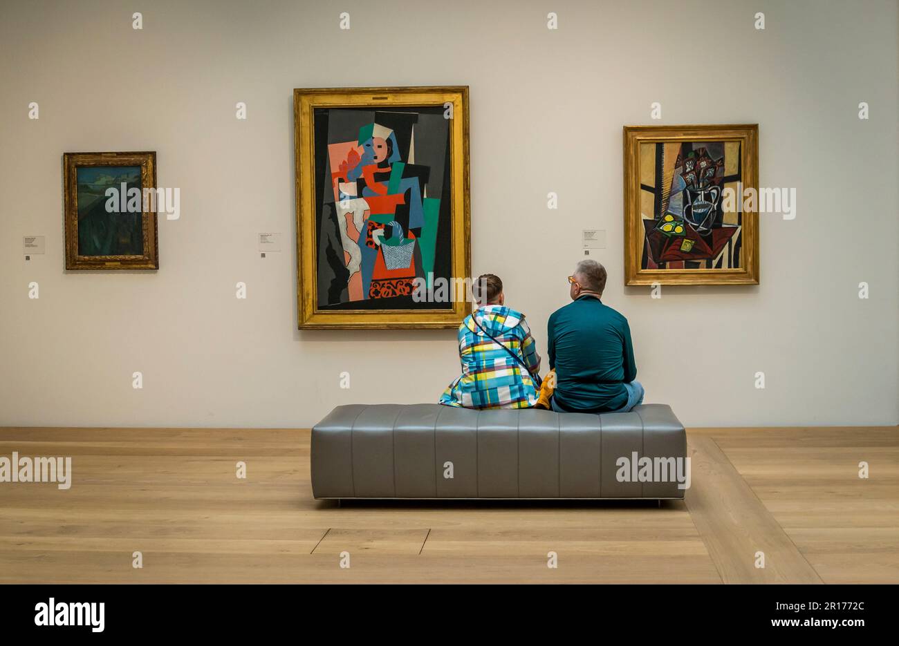 People looking at Pablo Picasso's Cubist paintings, Kunsthaus, Museum ...