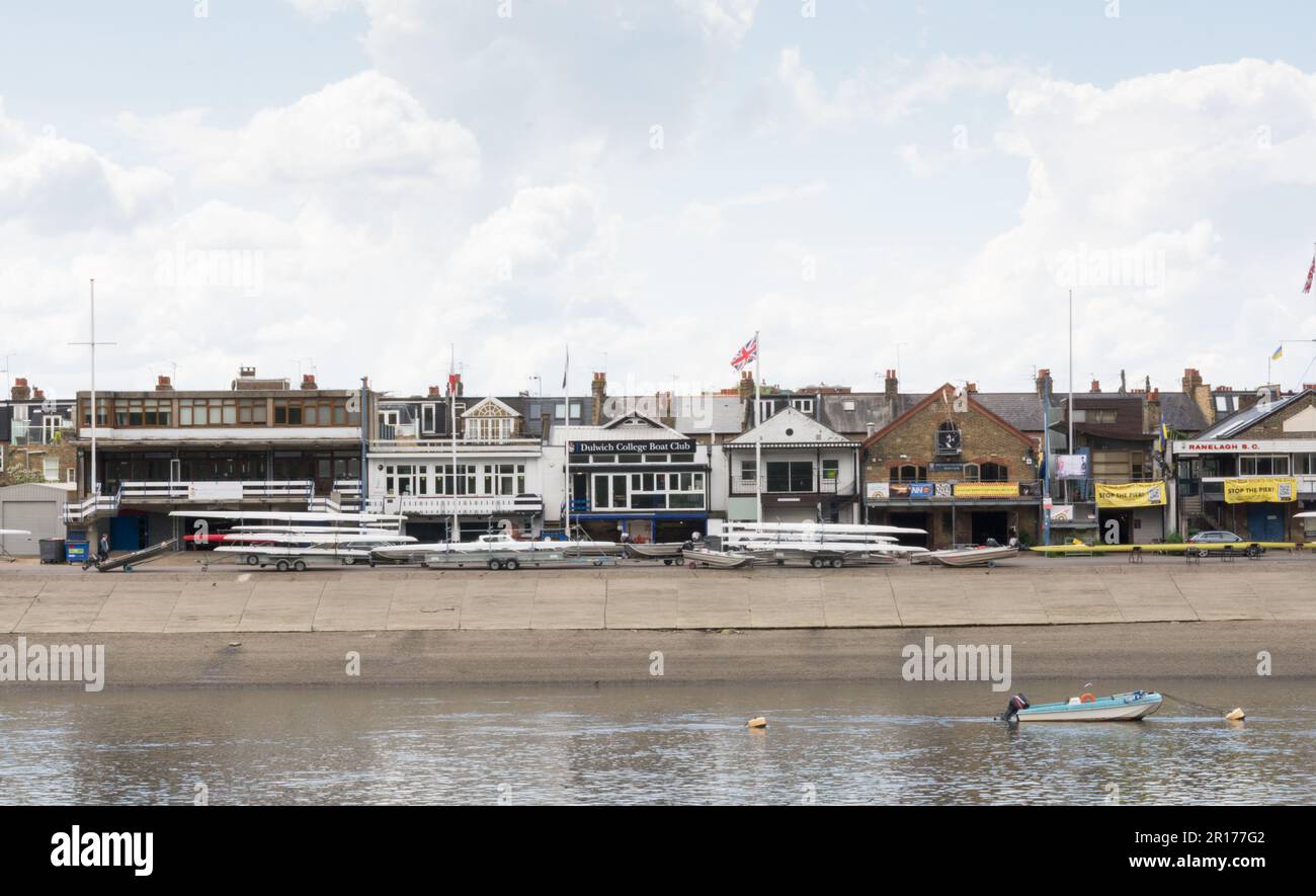 Putney Embankment, Dulwich College Boat Club and boathouses on the ...
