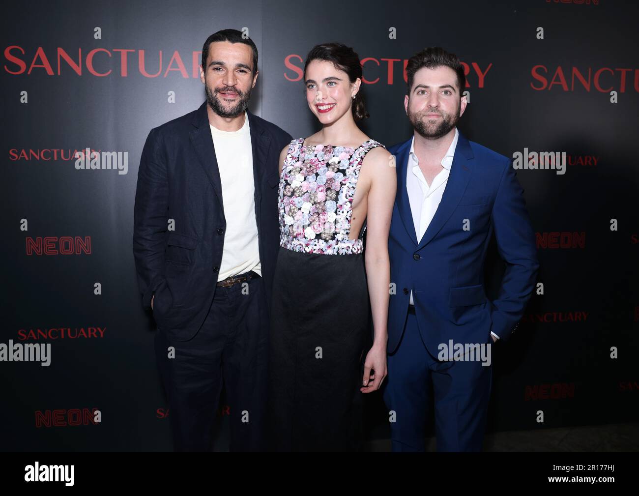 Margaret qualley sanctuary hi-res stock photography and images - Alamy