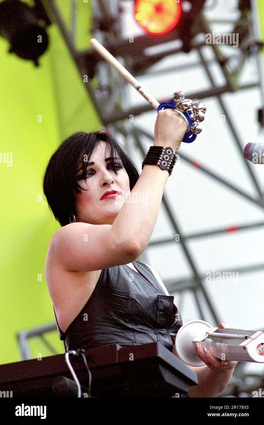 Imola Italy 1999-06-20 : Siouxsie Sioux singer of The Creatures in ...