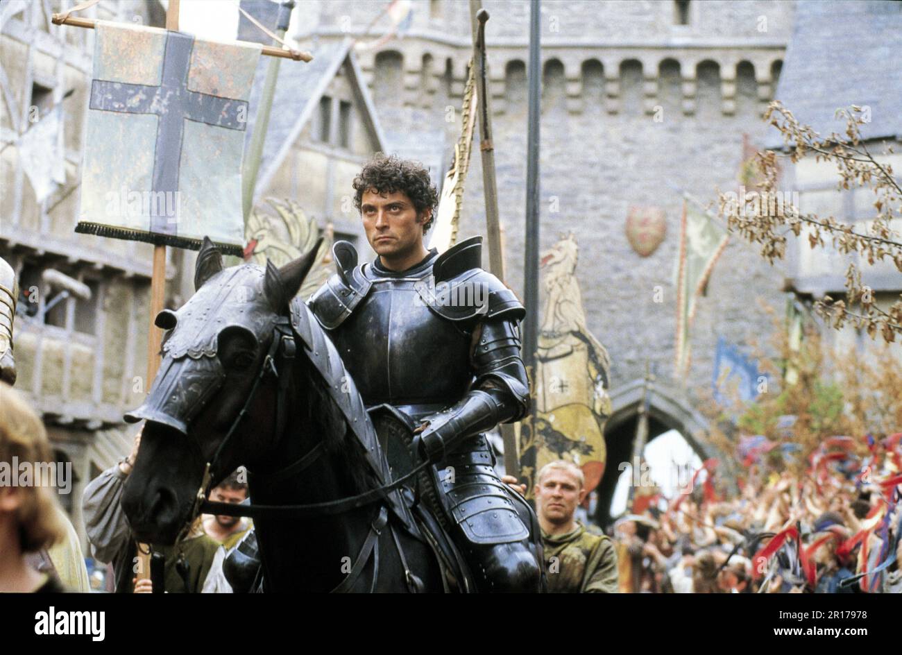 RUFUS SEWELL in A KNIGHT'S TALE (2001), directed by BRIAN HELGELAND ...