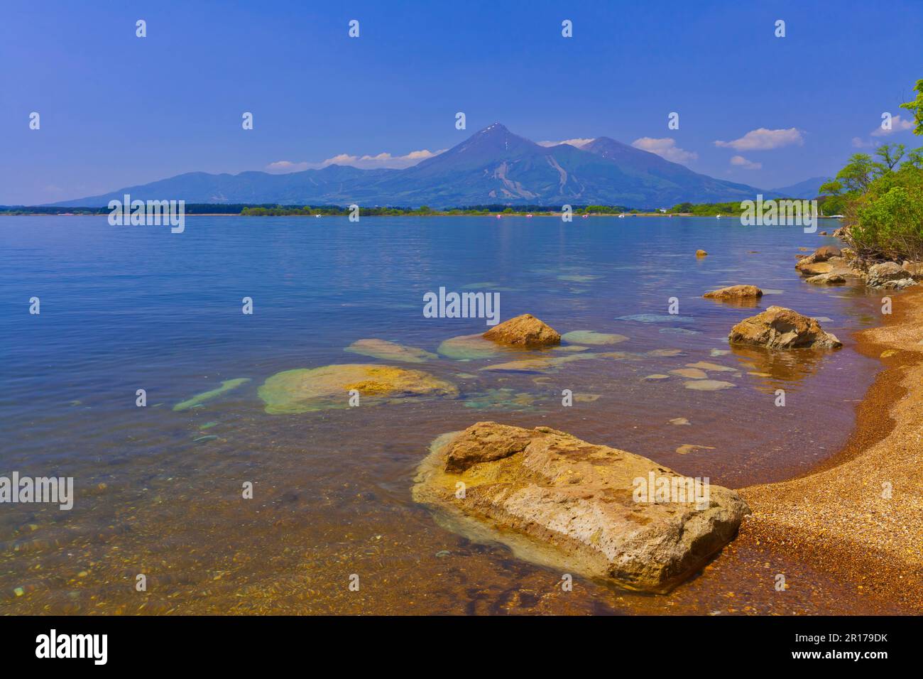 Inawashiro Lake and Mt. Bandai Stock Photo - Alamy