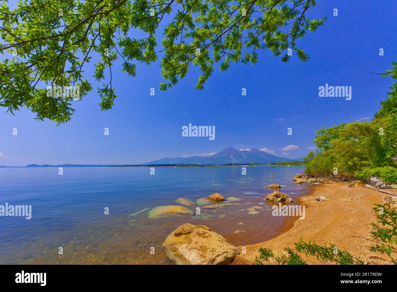 Inawashiro Lake and Mt. Bandai Stock Photo - Alamy
