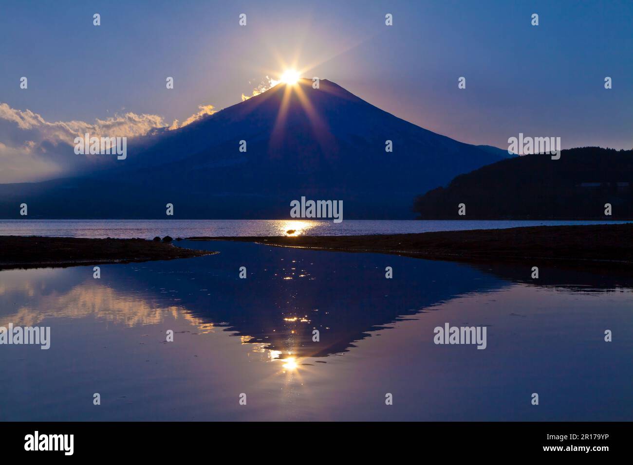 Double diamond fuji hi-res stock photography and images - Alamy