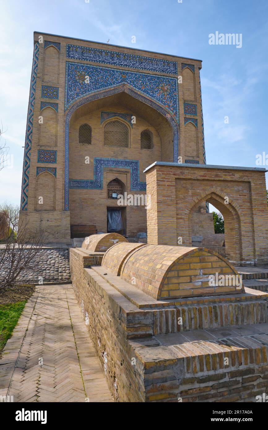 Exterior view of the Abu Bakr Kaffal Shashi Shrine mausoleum. At the ...