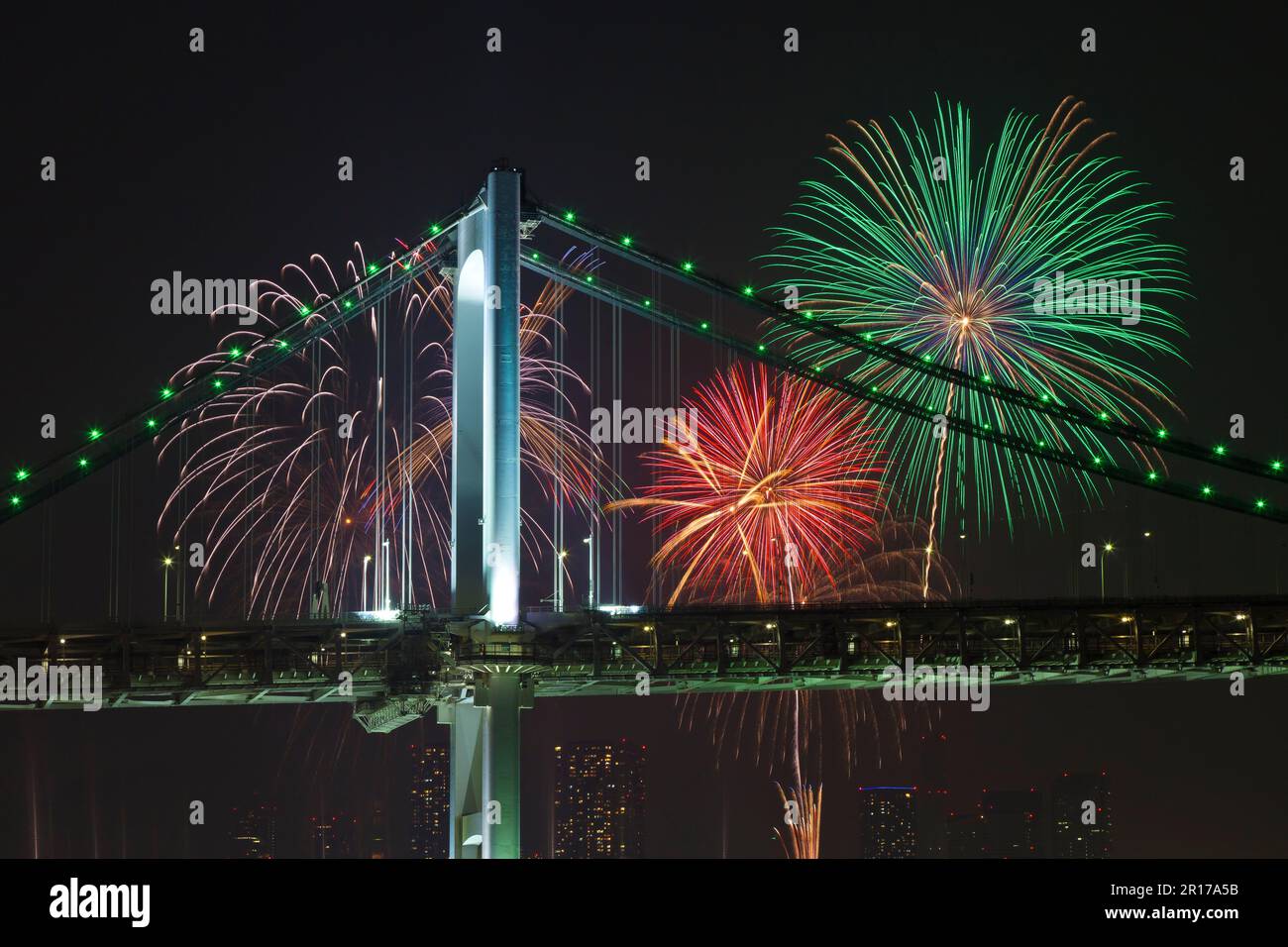 Tokyo Bay Grand Fireworks Festival Starmine Firework and Rainbow Bridge ...
