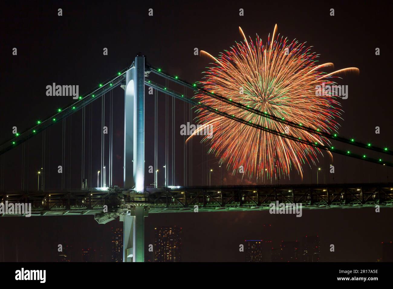 Tokyo Bay Grand Fireworks Festival Starmine Firework and Rainbow Bridge ...