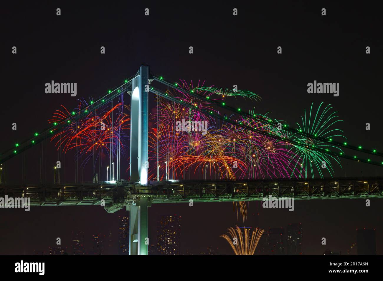 Tokyo Bay Grand Fireworks Festival Starmine Firework and Rainbow Bridge ...