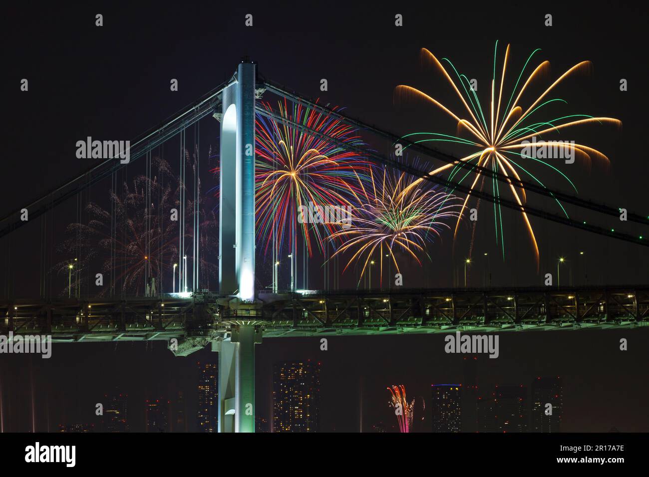 Tokyo Bay Grand Fireworks Festival Starmine Firework and Rainbow Bridge ...