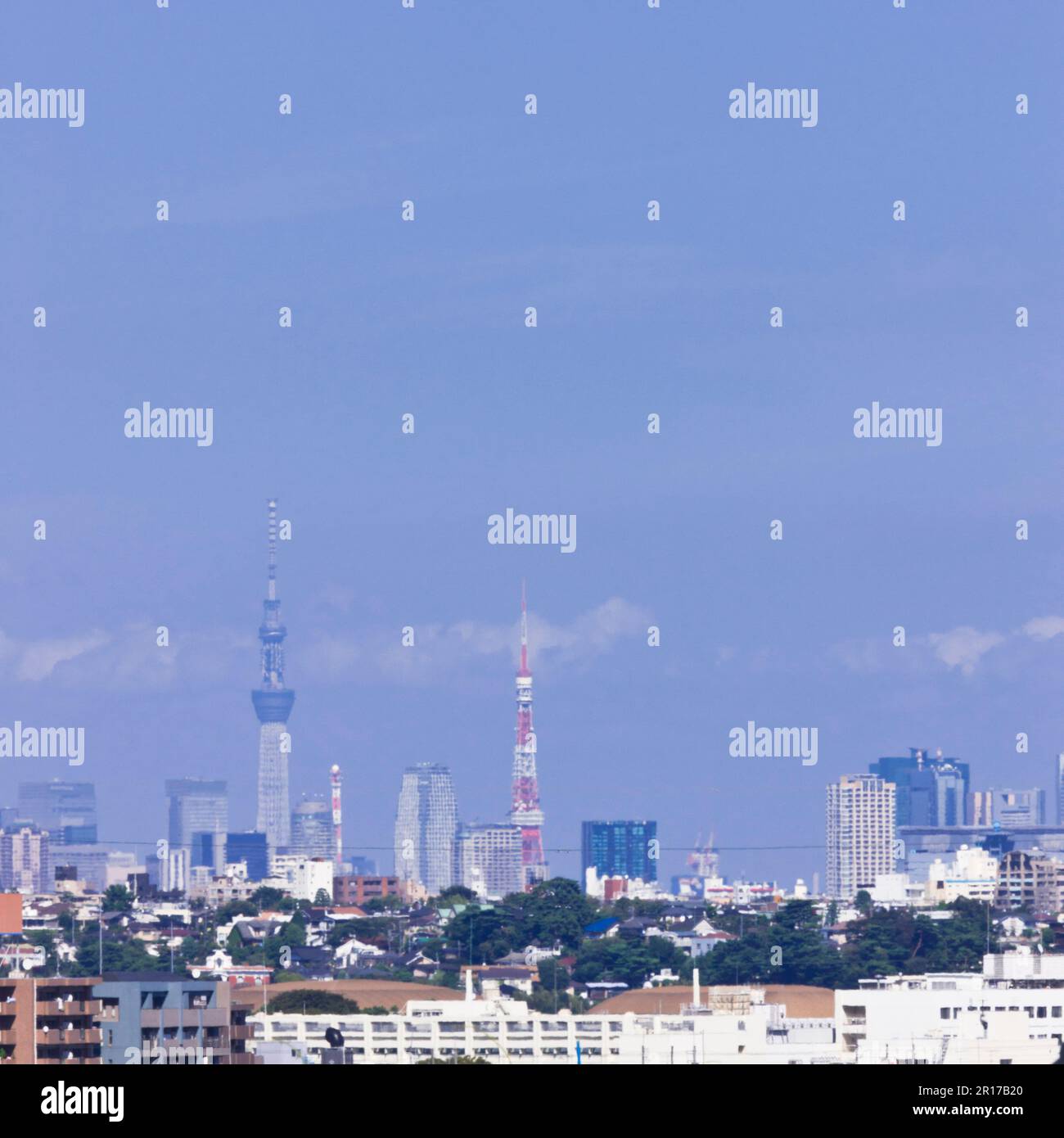 Tokyo Tower and Tokyo Sky Tree Stock Photo - Alamy