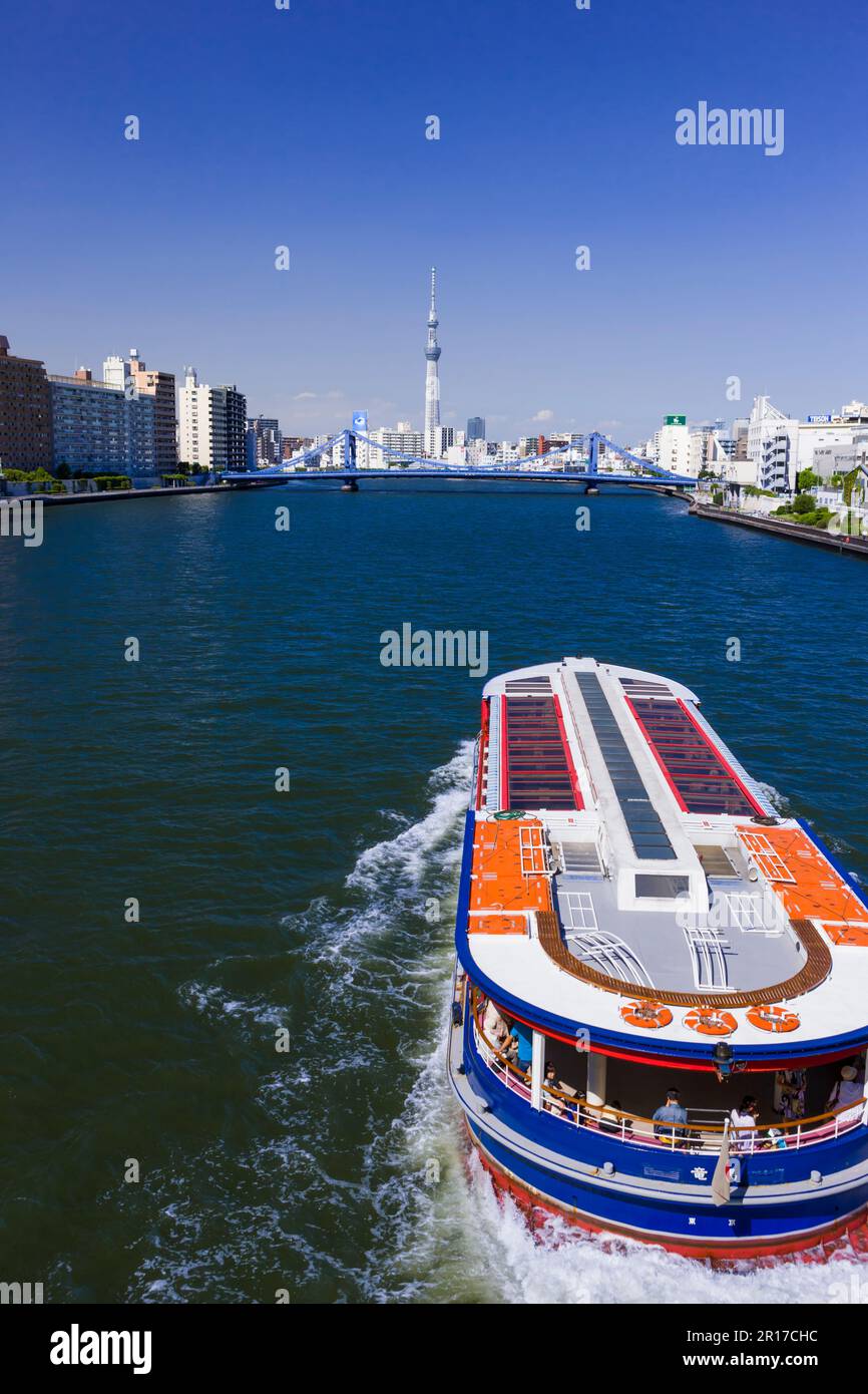 Water taxi tokyo hi-res stock photography and images - Alamy