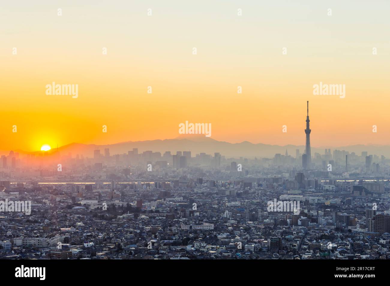 Fuji and tokyo skytree at sunset hi-res stock photography and images ...