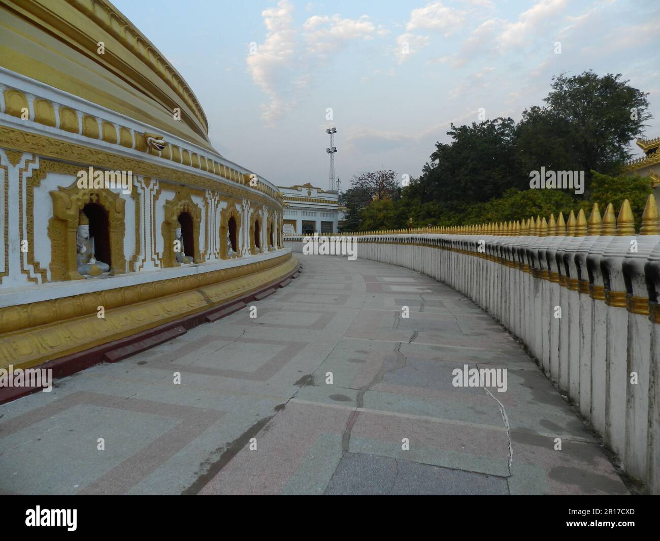 Myanmar, Mandalay, Sagaing: Yaza Mani Sula Kaunghmudaw Paya, 46 metres ...