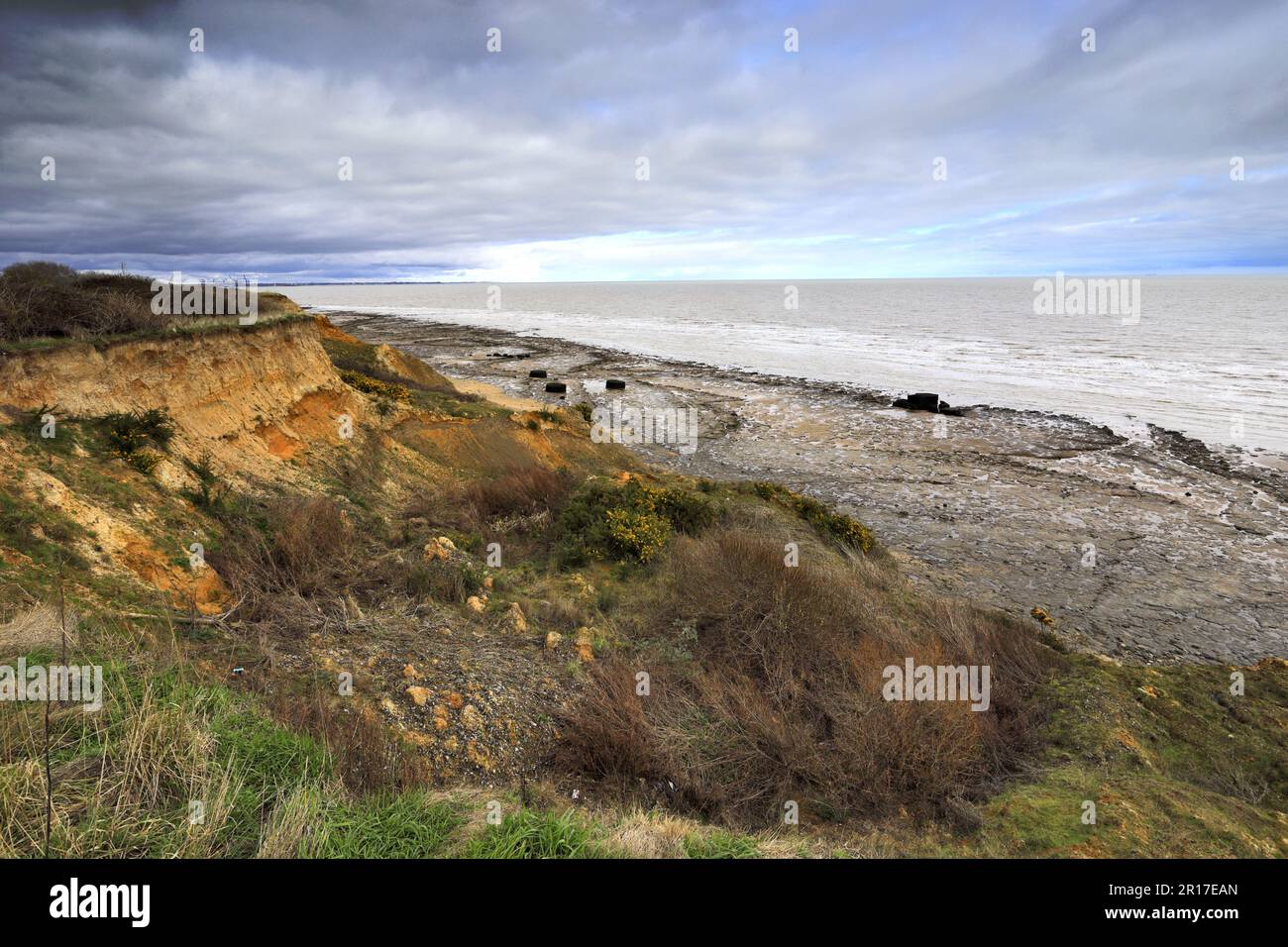 Walton on the naze cliffs hi-res stock photography and images - Alamy