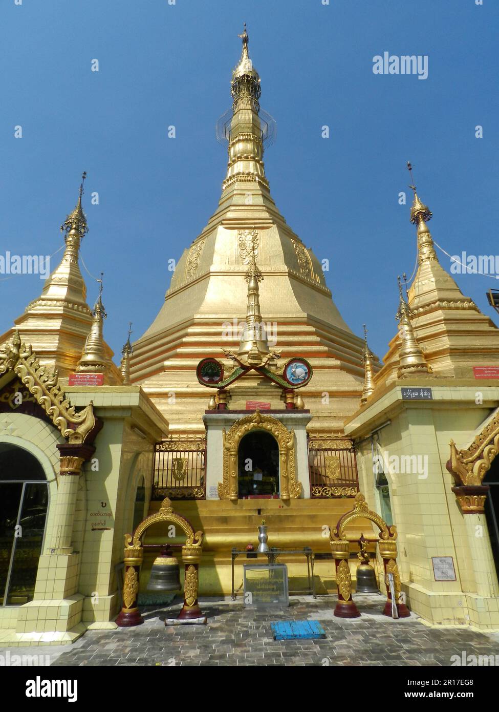 Myanmar, Yangon: the golden zedi of Sule Paya (46 metres high), from the platform. It probably ...
