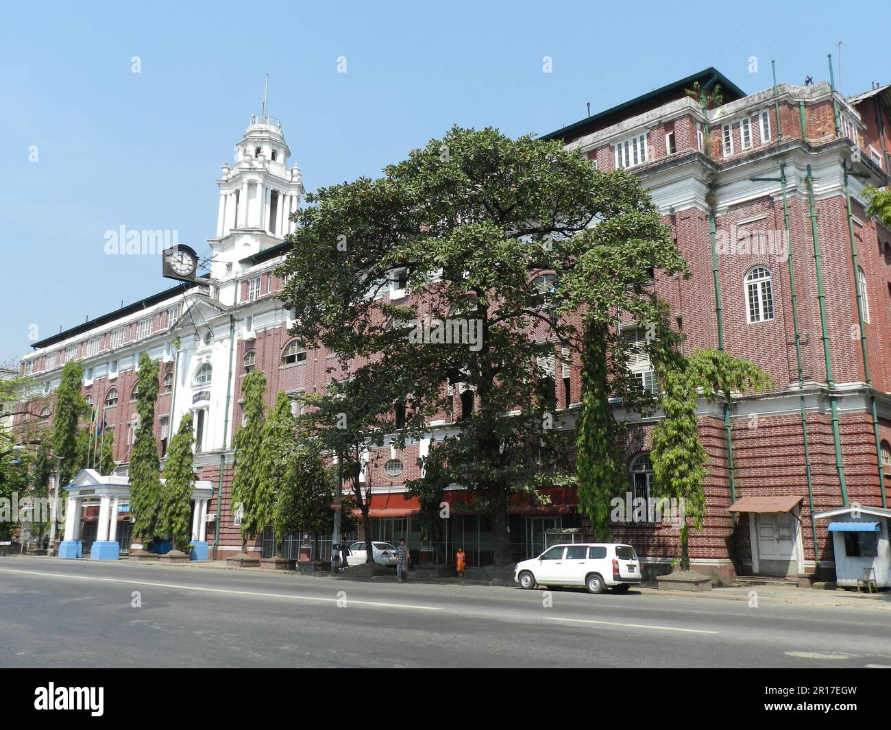 Myanmar, Yangon: the Customs House, on Strand Road, built in 1915 Stock ...