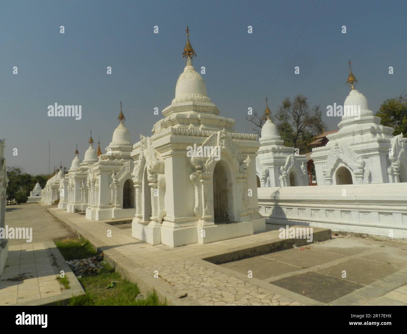 Buddhist tripitaka hi-res stock photography and images - Alamy