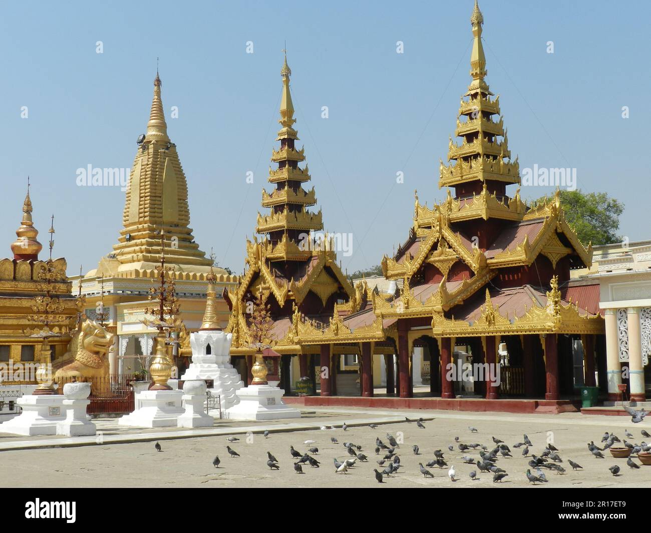Nyaung u temples hi-res stock photography and images - Alamy