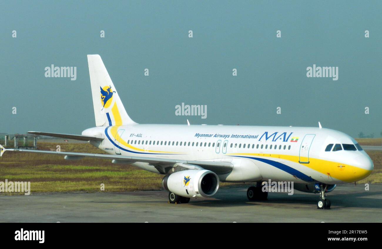 Myanmar airways airbus hi-res stock photography and images - Alamy