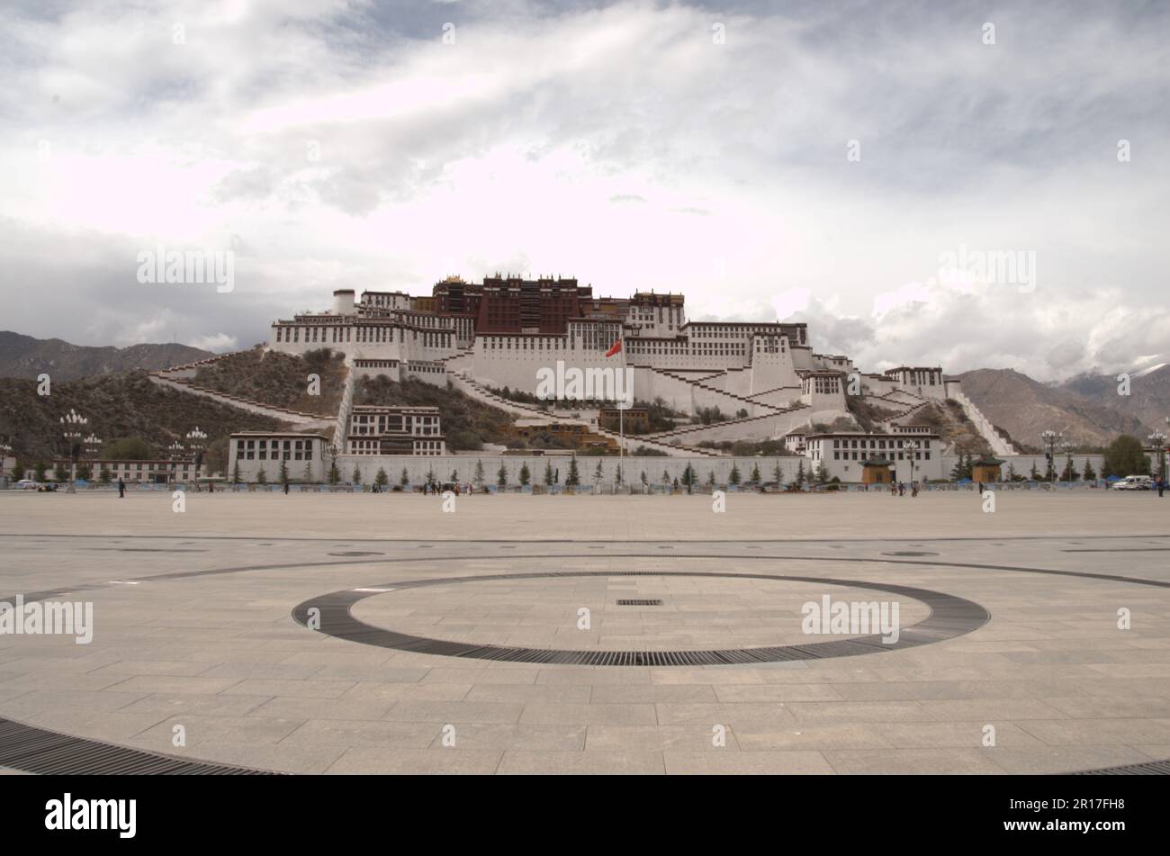 People's Republic of China, Tibet, Lhasa: view of Potala Palace from ...