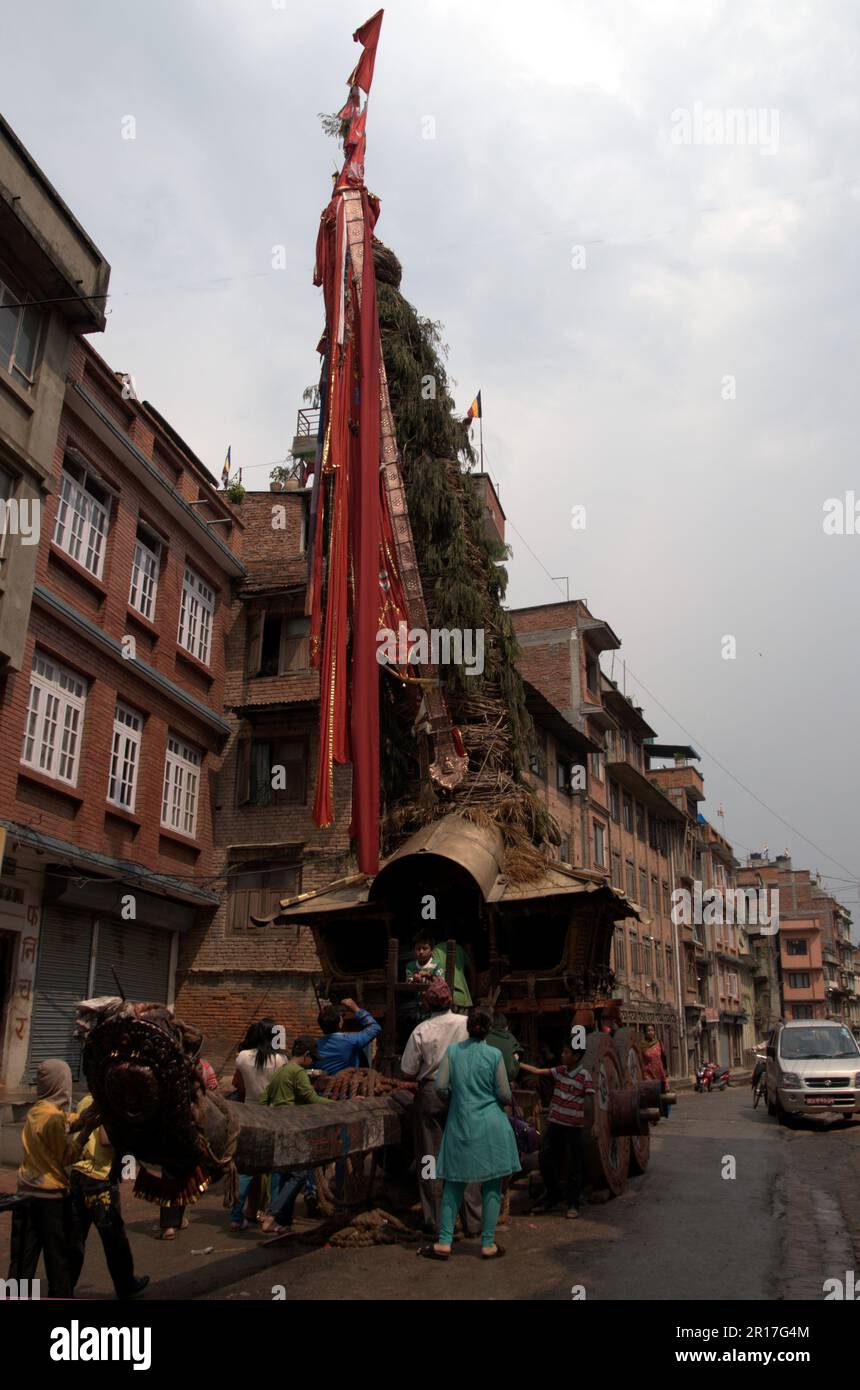 Nepal, Patan: preparations for the Rato Machendranath (Patron Saint of ...