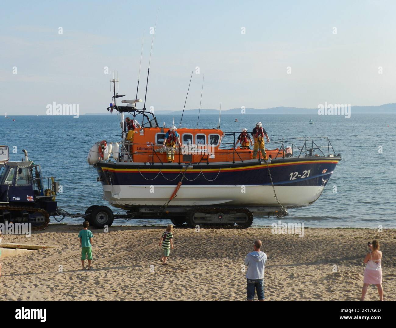 England, Devon, Exmouth: launching the lifeboat Stock Photo - Alamy