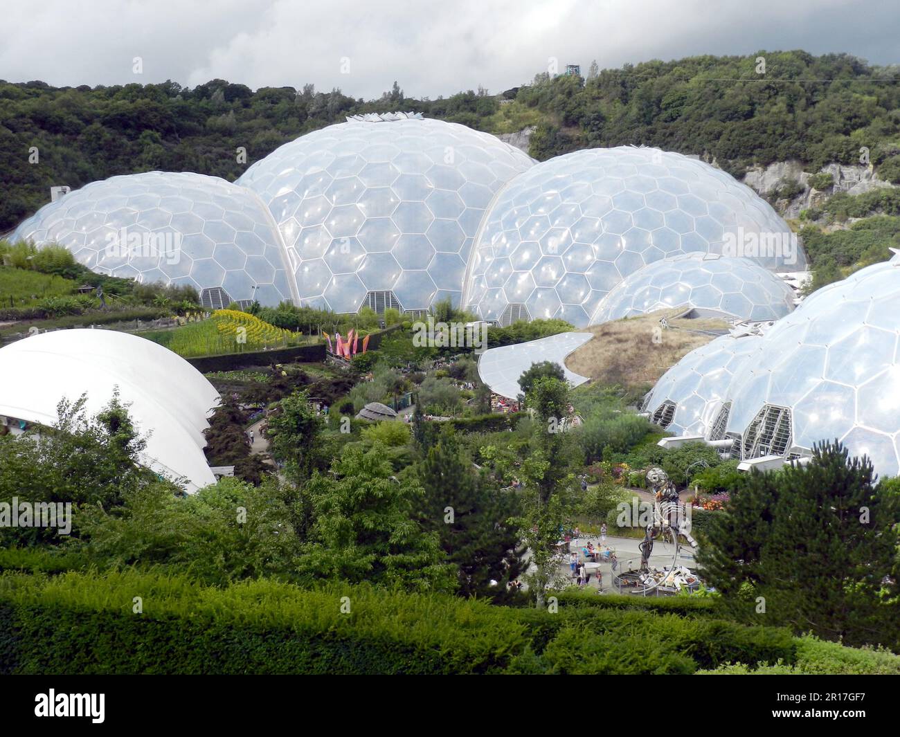 England, Cornwall, St. Blazey: The Eden Project - view of the geodesic ...