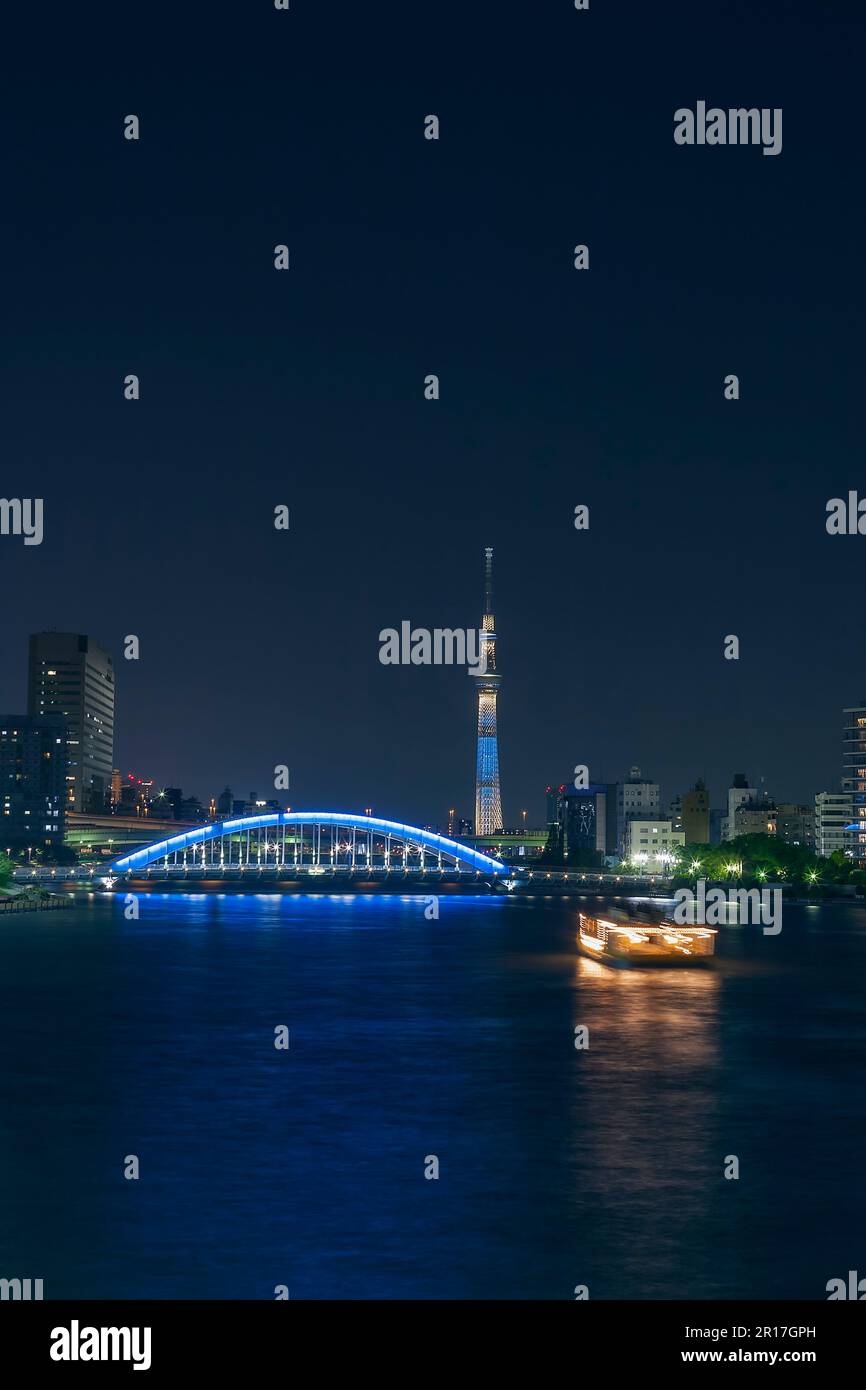 Sumida River Night Scene / Tokyoskytree and Cruiseferries and ...
