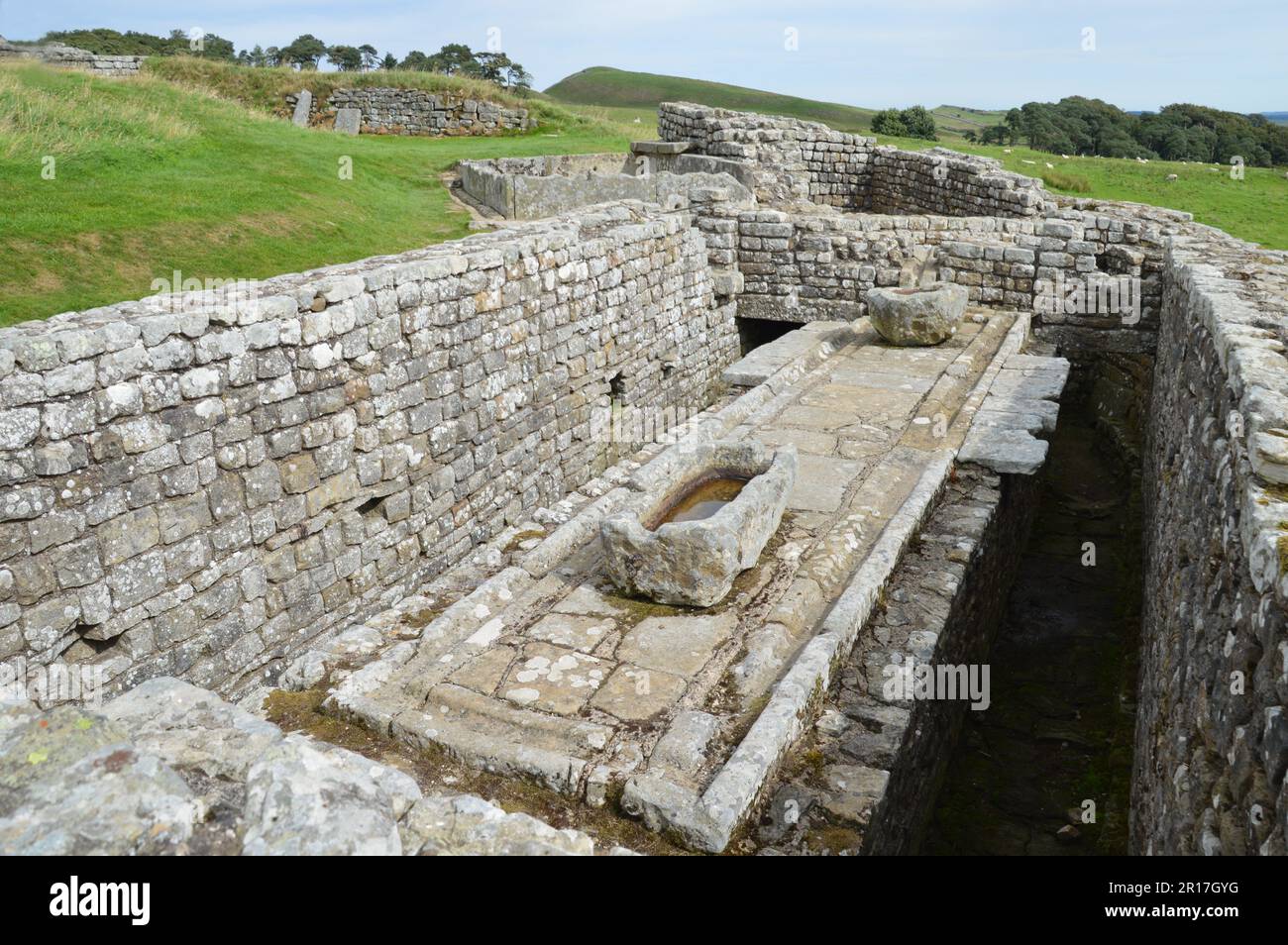 England, Northumberland: ruins of Roman Housesteads Fort (National ...