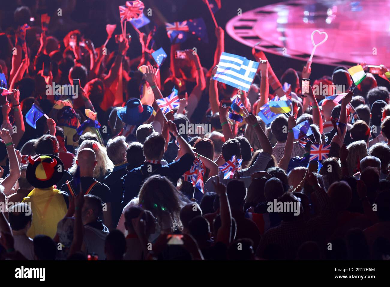 Eurovision audience hi-res stock photography and images - Alamy