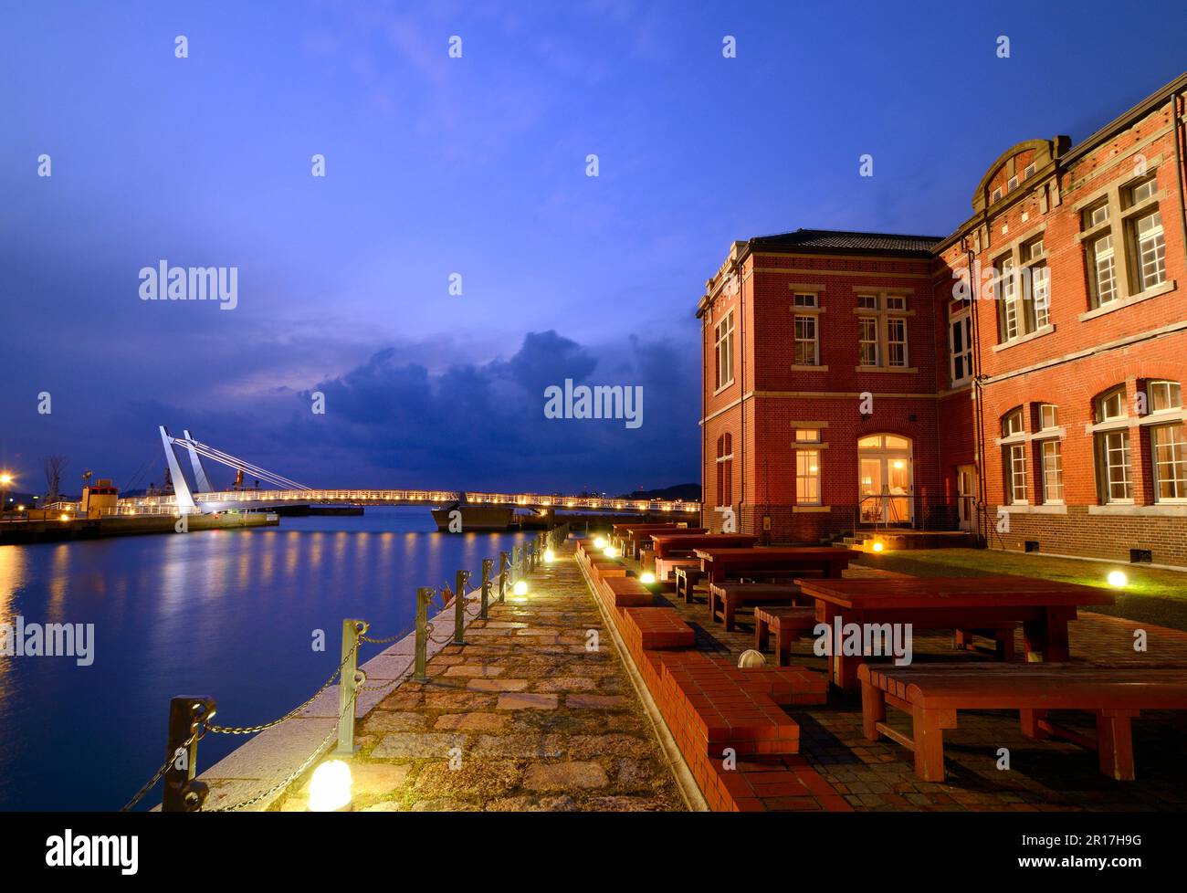 Moji Customs and Blue Wing Moji at night, Mojiko Retro Stock Photo - Alamy