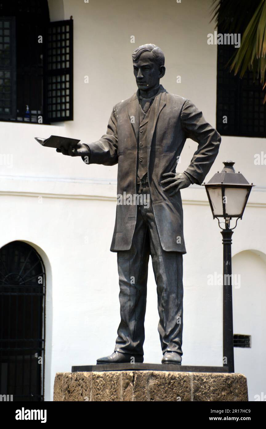 The Philippines, Manila: statue of Dr José Rizal, the leading freedom ...
