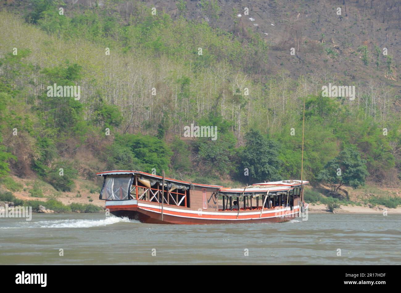 Laos, Luang Prabang: river craft on the Mekong Stock Photo - Alamy