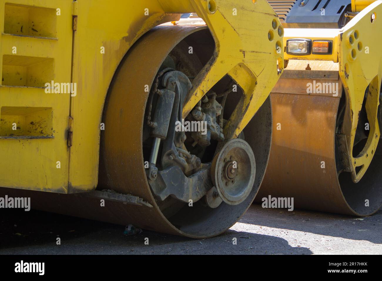 Asphalt paving truck hi-res stock photography and images - Alamy