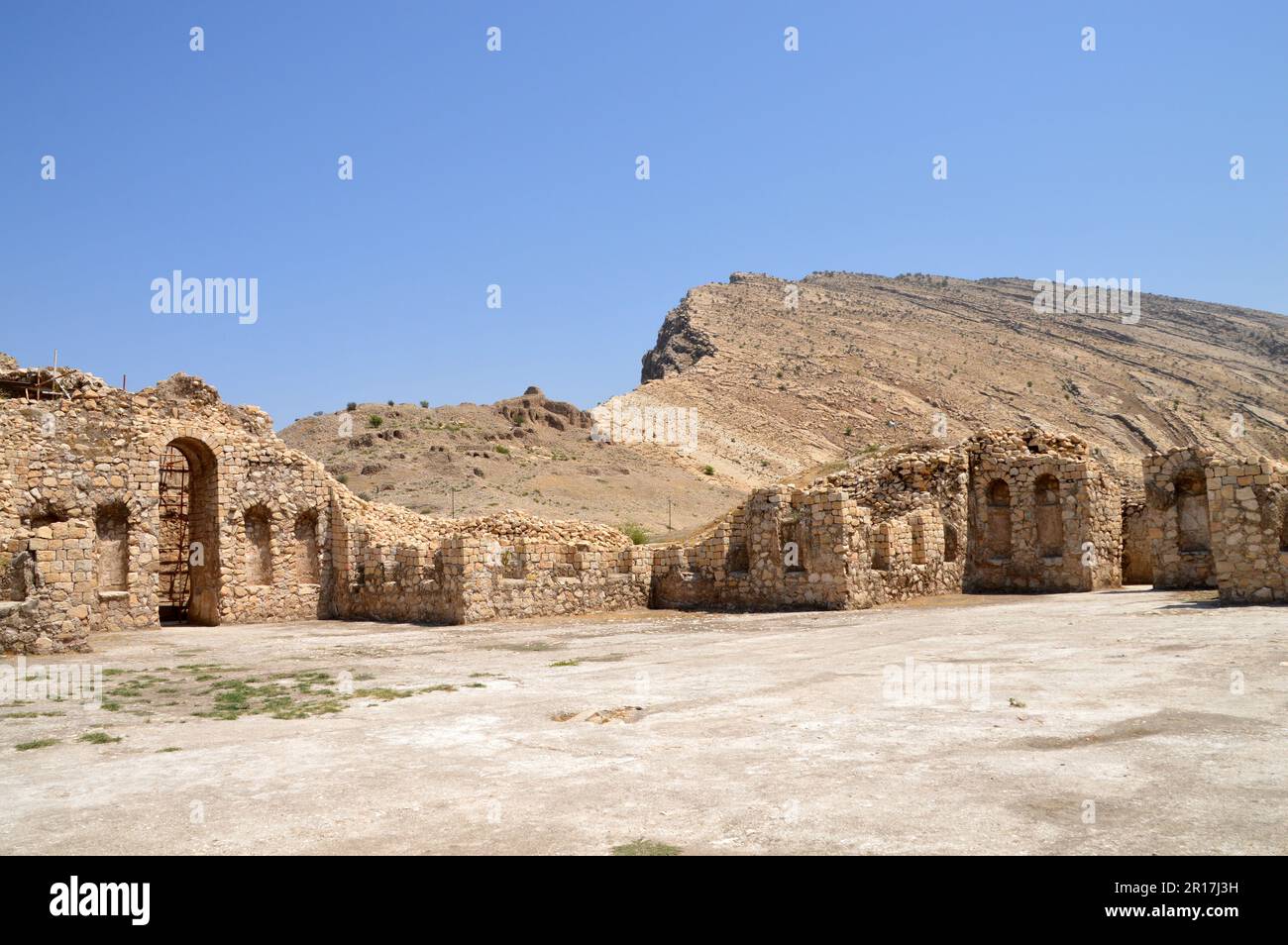 Sassanid architecture hi-res stock photography and images - Alamy