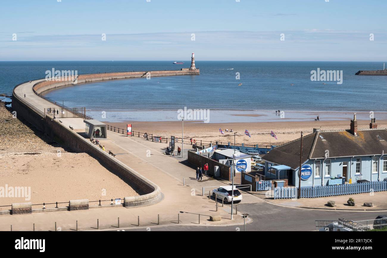 Roker Pier and Fish and Chip shop, Sunderland, north east England, UK ...