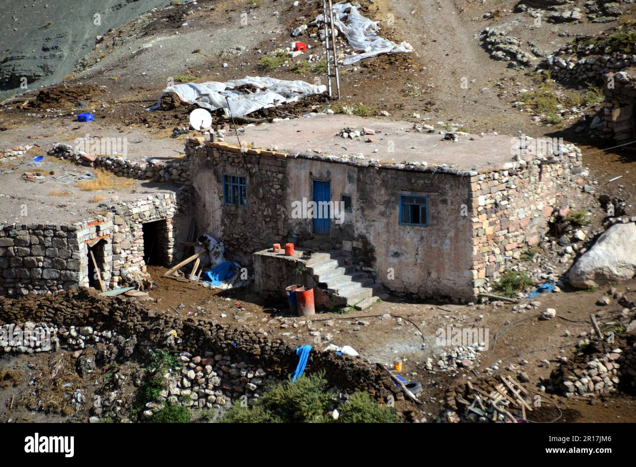 Turkey, Dogubayazit, Anatolia: Ishak Pasha Palace was begun in 1685 by ...