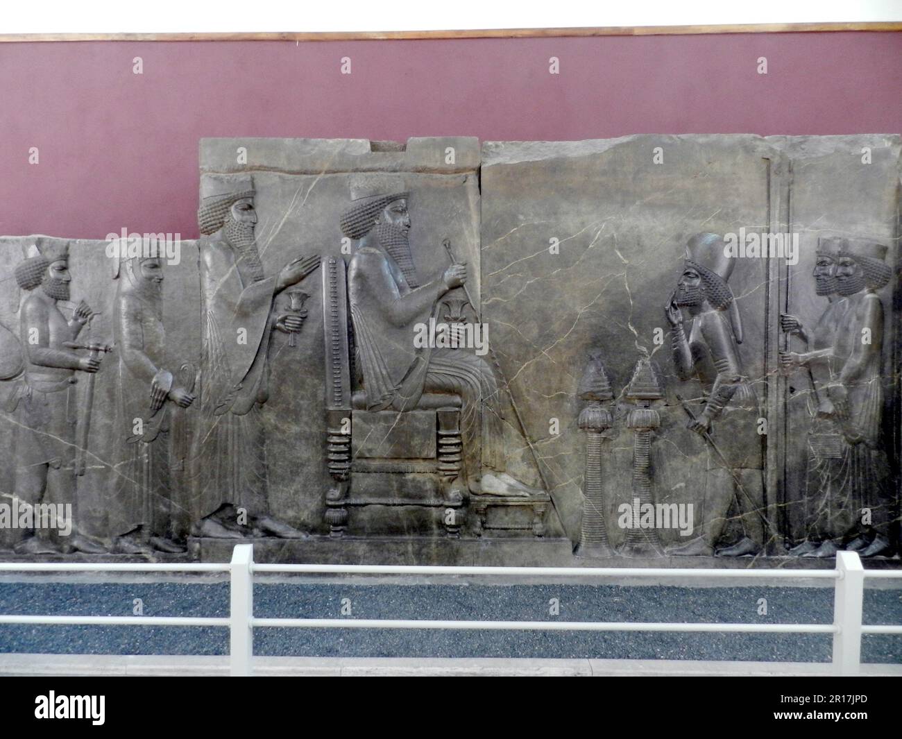 Persepolis apadana staircase hi-res stock photography and images - Alamy