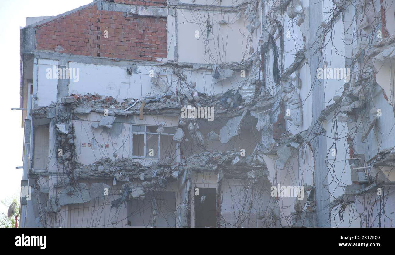 buildings and rubble destroyed by the earthquake Stock Photo - Alamy