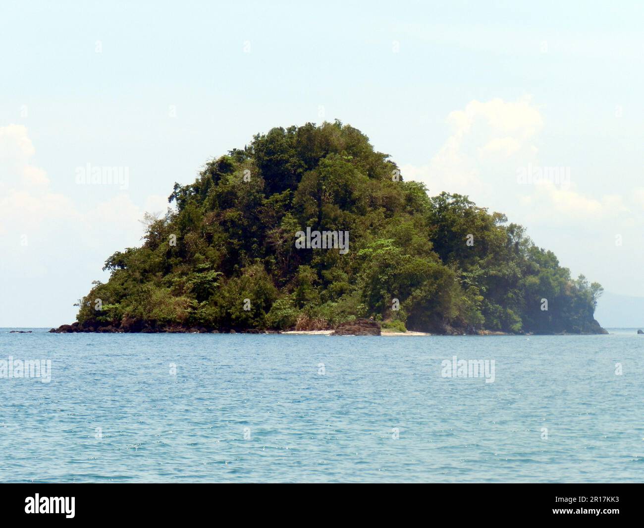 The Philippines, Samar Island, Calbayog: Turtle Island, Malajog Beach ...