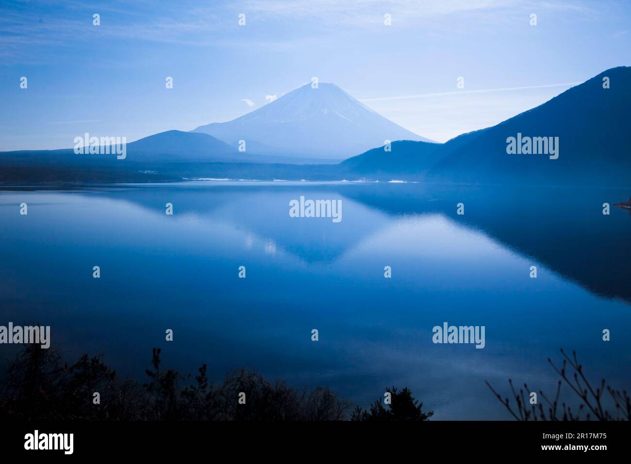 Mt. Fuji and Lake Motosuko in the middle of winter Stock Photo - Alamy