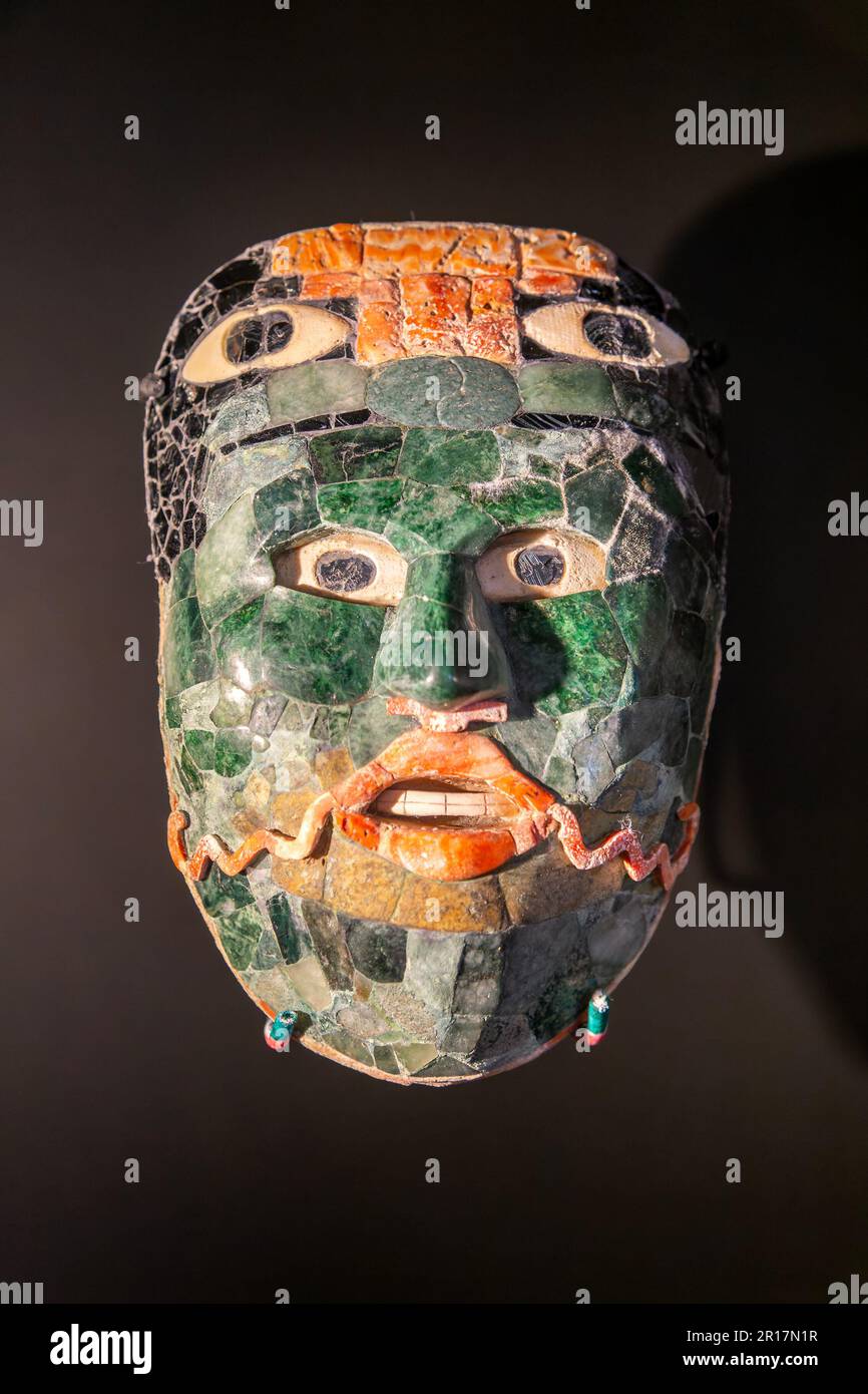 Jade mask maya hi-res stock photography and images - Alamy