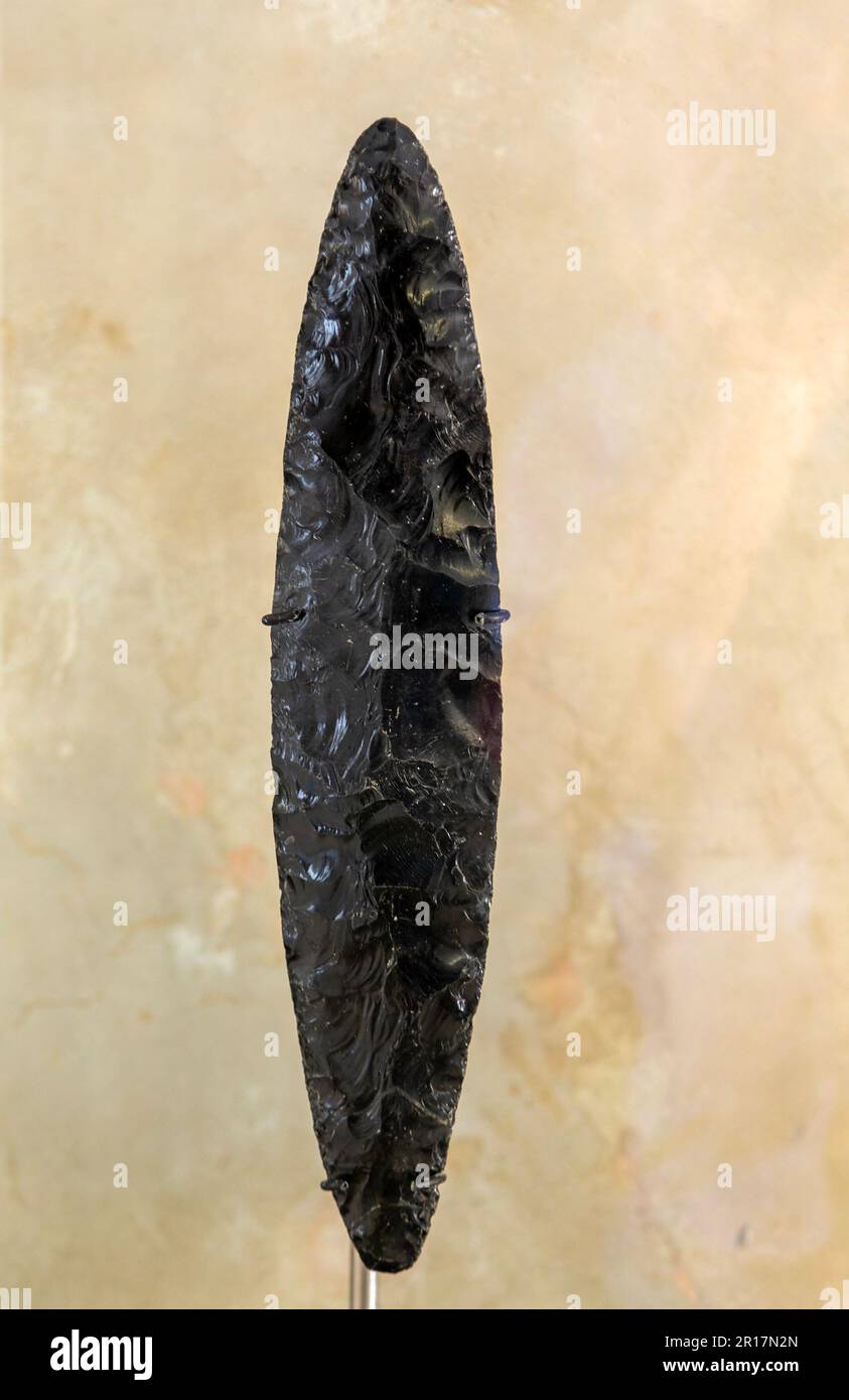 Obsidian ceremonial knife blade offering, from El Tigre Itzamkanac ...