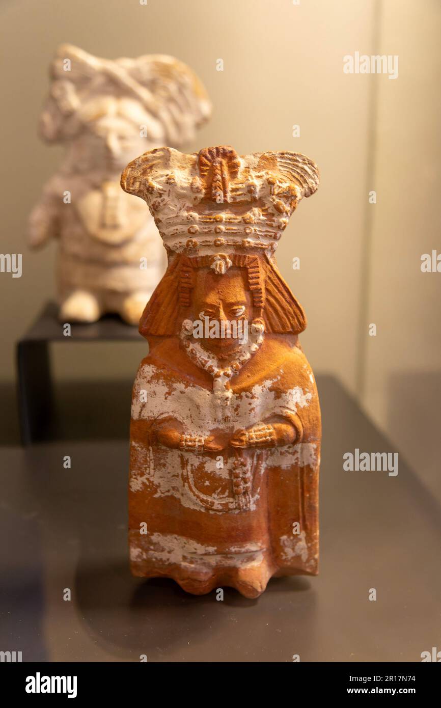 Figurine model of noble woman from Jaina, Late Classic period, Mayan ...