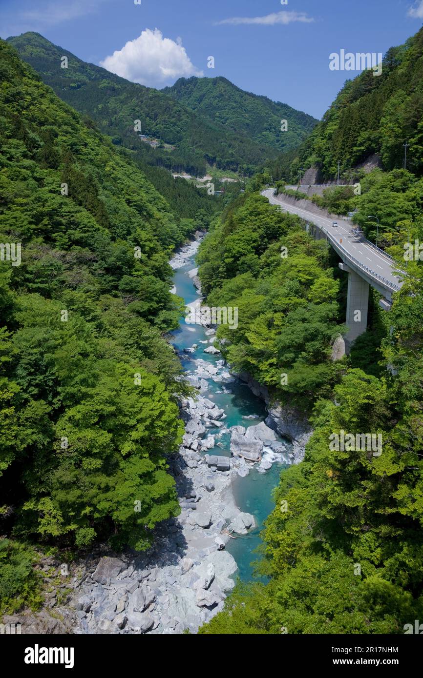 Japanese mountain valley hi-res stock photography and images - Alamy