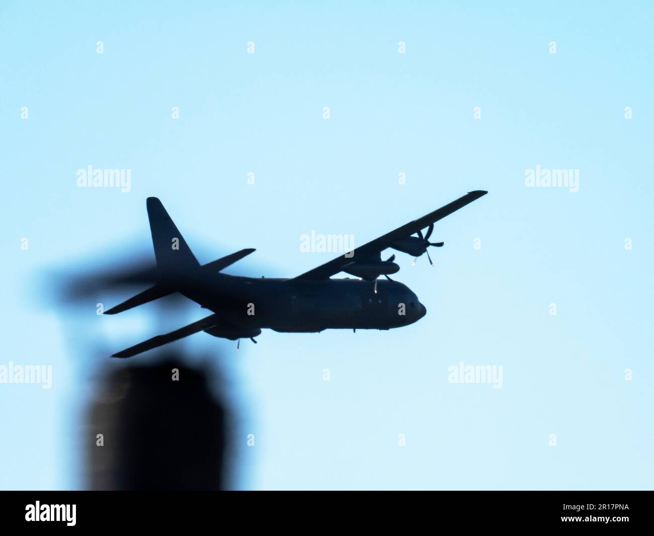 Raf cargo plane hi-res stock photography and images - Alamy