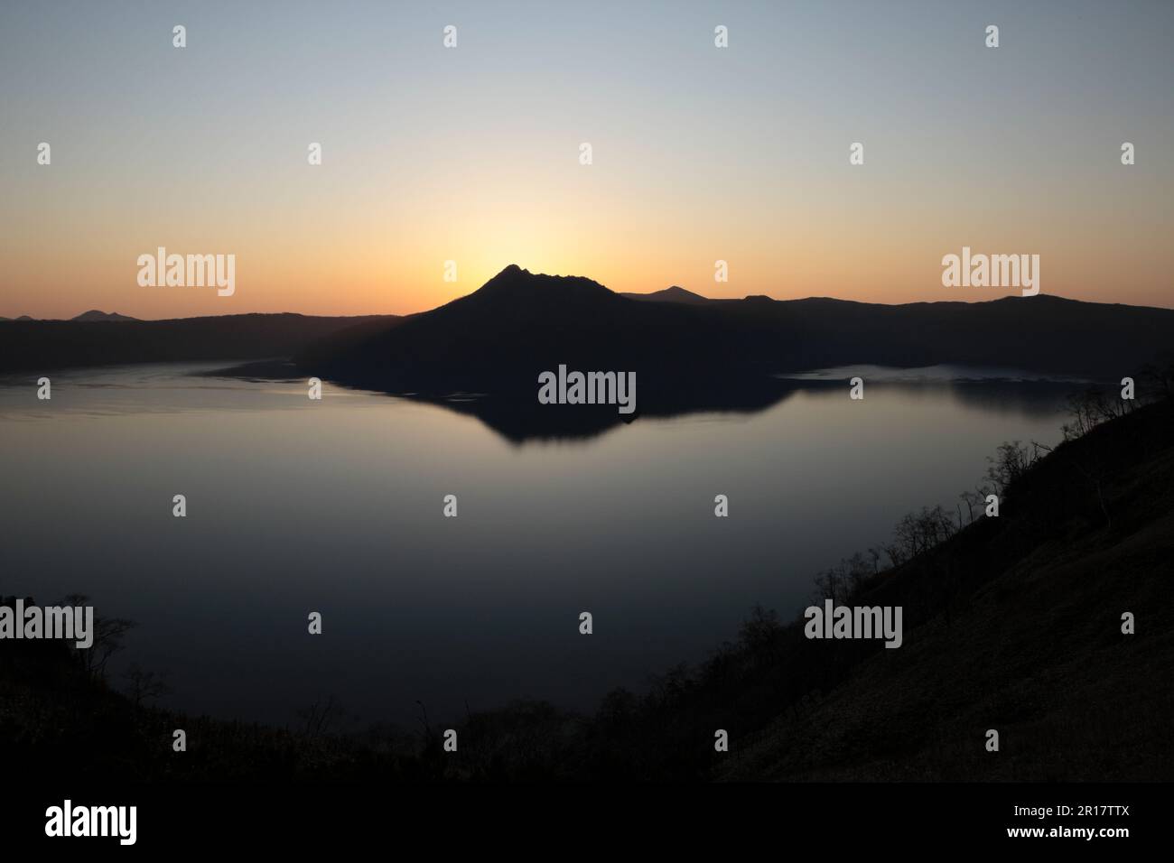 Sunrise, Lake Mashu and Mashu-Dake Stock Photo - Alamy