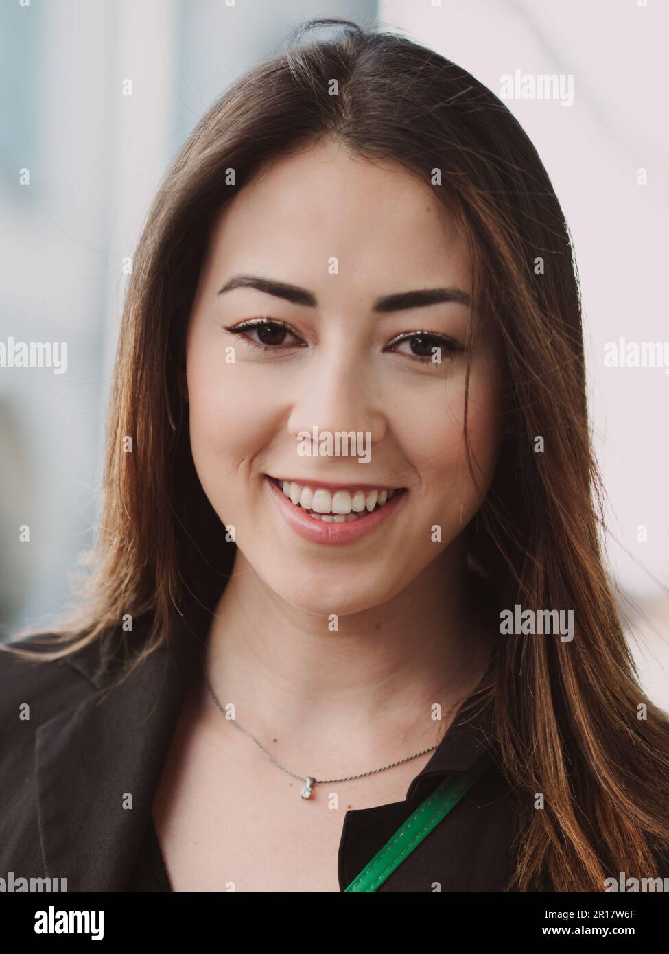 street portrait mixed asian race female model Stock Photo - Alamy